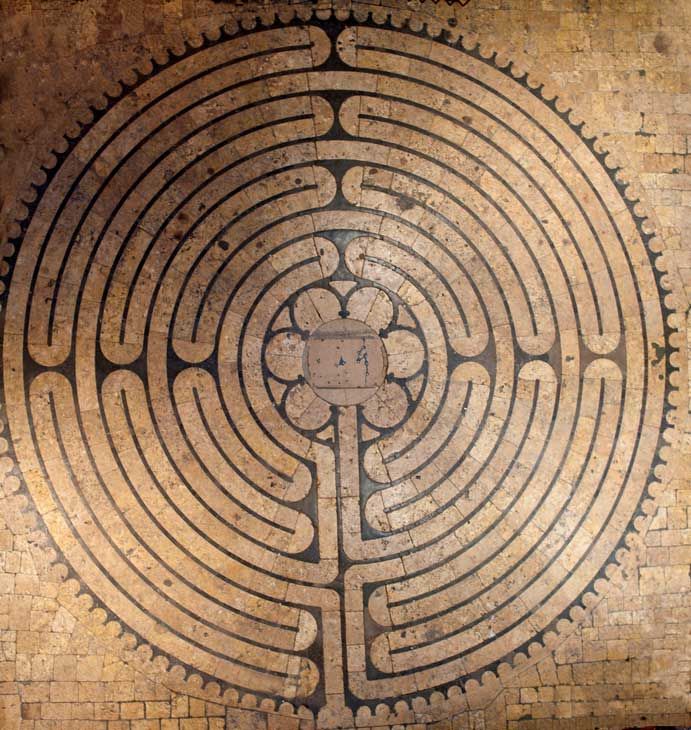 Be Mindful of the Labyrinth – article reading | MKW Publishing
